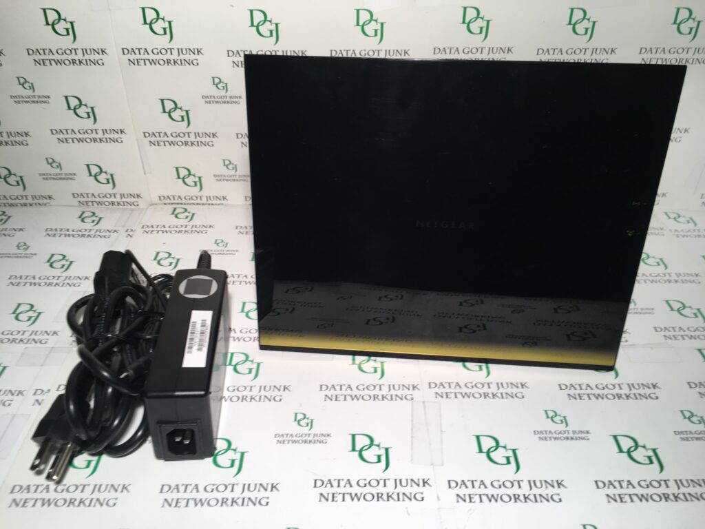 Netgear DS104 4 Port 10/100 Dual Speed Hub - Data Got Junk